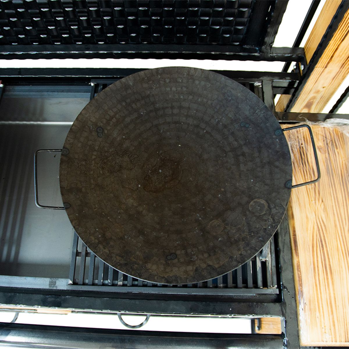 Barbecue point's World of BBQ - Feuerküche M.4 Premium inkl. Räucherofen